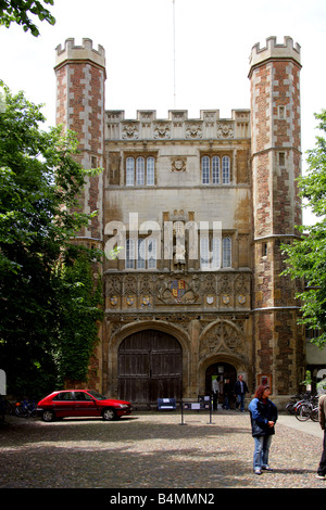 The Great Gate of Trinity College, Cambridge Stock Photo - Alamy
