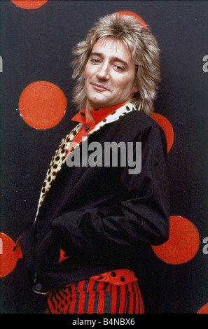 Rod Stewart and his band during rehearsals for his 1980 European tour ...