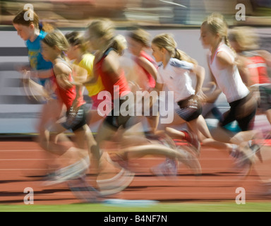 Track Field 600m Girls Stock Photo - Alamy