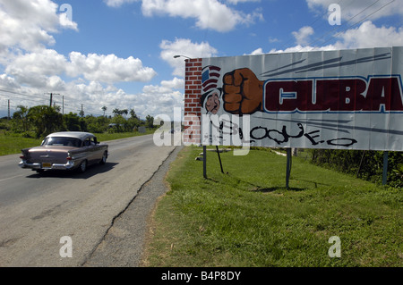 A road sign in Cuba - 2006 Stock Photo - Alamy