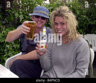 Pop singer Billie Piper and Chris Evans DJ enjoy a romantic time in the ...