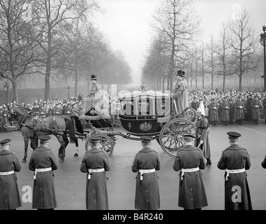 Funeral Procession of King George VI. 16th February 1952 Stock Photo ...