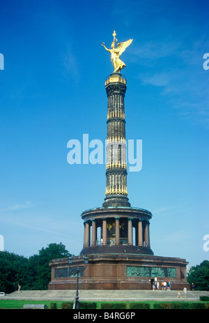 The Victory column in Berlin Stock Photo - Alamy