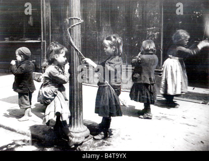 Children playing in the Scotswood area of Newcastle Slum clearance ...