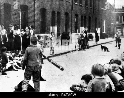 Children playing in the Scotswood area of Newcastle Slum clearance ...