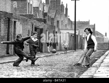 Children playing in the Scotswood area of Newcastle Slum clearance ...