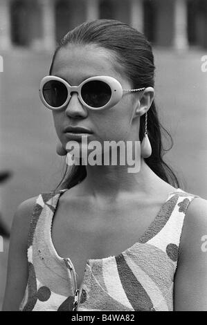 Actress Virginia North 1967 Played James Bond girl who married 007 in ...