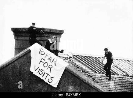 Peterhead Prison riots October 1987 prisoners on the roof after prison ...