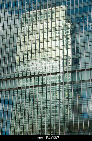 1 canada square Stock Photo - Alamy