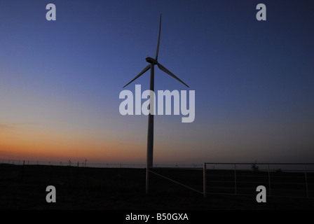 Wind turbines before sunrise at the Blue Canyon Wind Farm in Oklahoma ...