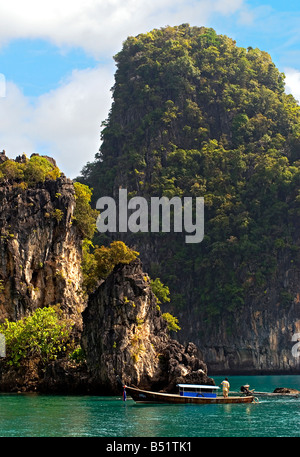 Thai Fishing Boat at Hong Island in the Andaman Sea, Thailand, Ao Nang, Krabi Stock Photo - Alamy