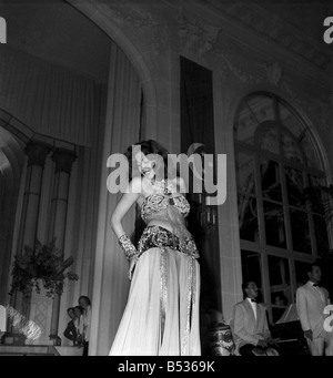 Samia Gamal dances a Belly Dance at Franco Egyptian Gala in Deauville ...