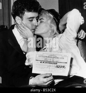 Keith and Viviene Nicholson who won 152000 on the Pools 1961 Viv ...