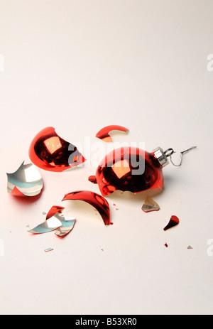 broken christmas bauble argue breaking up anniversary gift smashed ...