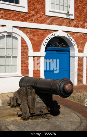 Cannon outside the Customs House on Exeter Quay Stock Photo - Alamy