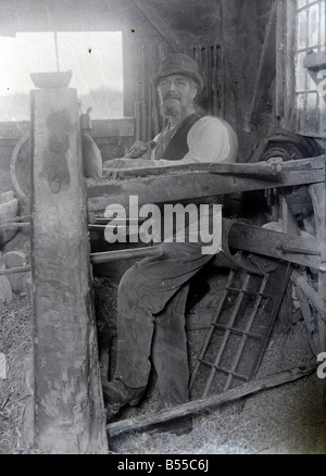 George Lailey, the old bowl turner of Bucklebury who turns bowls from ...