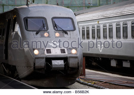 x2000 high speed swedish train trains tilting tilt leaning sweden Stock ...