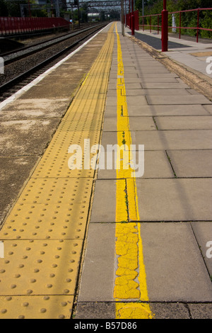 Harrow & Wealdstone station Stock Photo - Alamy