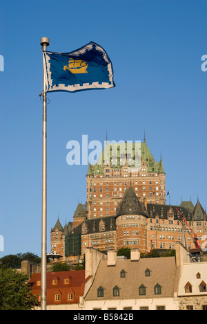 Quebec province of Canada flag waving on the wind Stock Photo - Alamy
