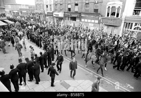 Lewisham Riot 1977 : Police officers escorting a National Front rally ...