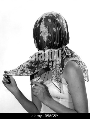 Reveille fashions 1961. Jo Waring. October 1961 P008796 Stock Photo - Alamy