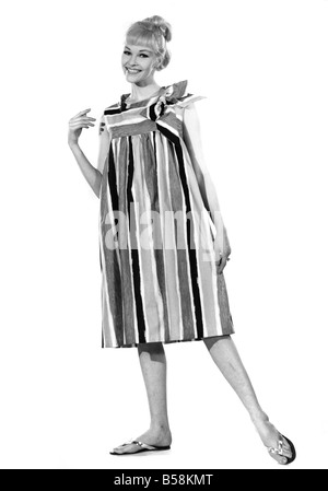 Reveille Fashions 1963: Jo waring. January 1963 P007636 Stock Photo - Alamy