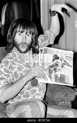 Bill Oddie seen here at home with his daughters. Oddie is a member of ...