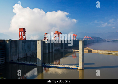Three Gorges (Sanxia) Dam, Yangtze River, China Stock Photo - Alamy
