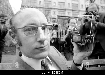 Worlds 1st pocket TV. : Sinclair Radionics. Managing Director of ...