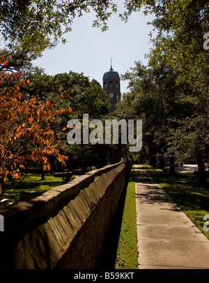 A view of the steeple of Prince George Winyah Episcopal Church in ...