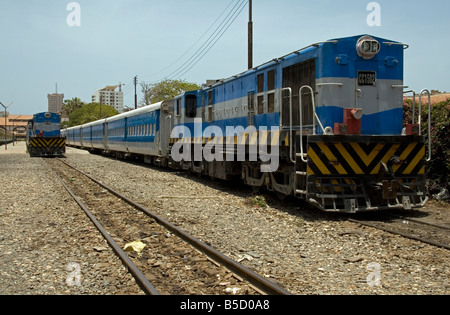 Trains at Dakar Railway Station Senegal Stock Photo - Alamy