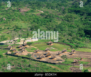 geography / travel, Zimbabwe, Great Zimbabwe, traditional mud huts ...