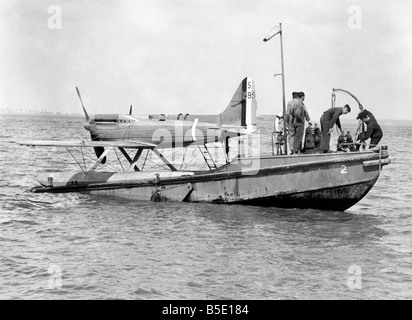 Aviation - Supermarine Seaplane - Schneider Trophy Race Stock Photo - Alamy