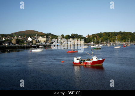 The picturesque Conwy (Conway) estuary is overlooked by the ancient ...