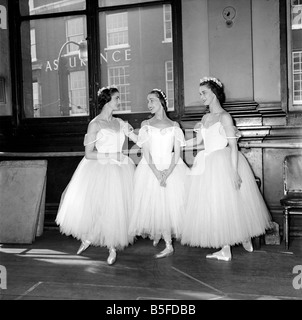 "Les Sylphides" Rehearsals with Nadia Nerina and Philip Chatfield ...