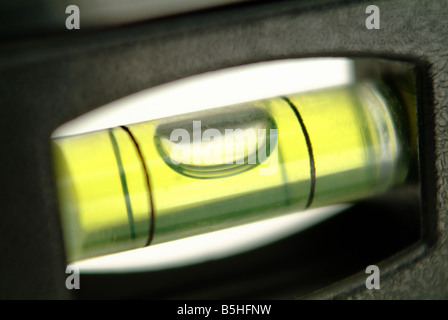 Close-up of bubble level showing an unlevel surface Stock Photo - Alamy