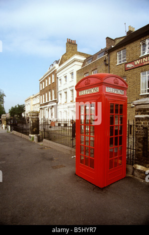 Traditional red K2 telephone kiosks in a row near Covent Garden in ...