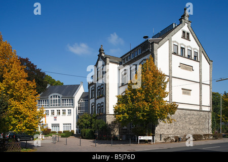 Rathaus und Verbandsgemeindeverwaltung, ehemalige Volksschule, Wirges ...