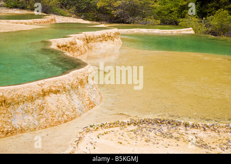 Five Colour Pool travertine calcite terrace in Huanglong Sichuan ...