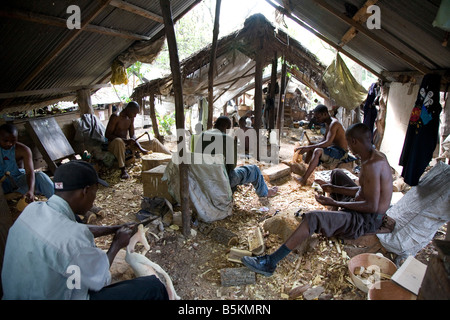 Carvings at the Akamba Handcraft Co-op Society, Mombasa, Kenya Stock ...