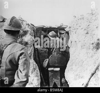 WWI - Trench warfare - French soldiers before Verdun throwing hand ...