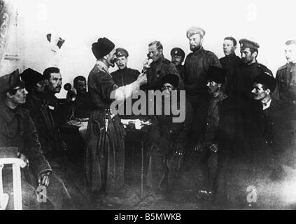 Bolshevik Revolution in Russia. Soldiers of the Bolshevik Army march ...