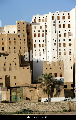View of Shibam the Manhattan of the Desert Walled town with 7 storey ...