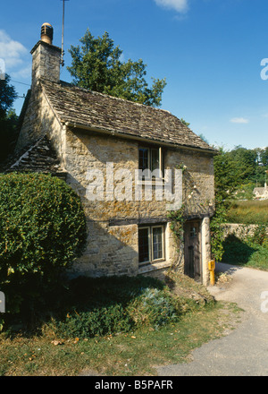 A tiny Cotswold cottage, Bibury, Cotswolds, Gloucestershire, England ...