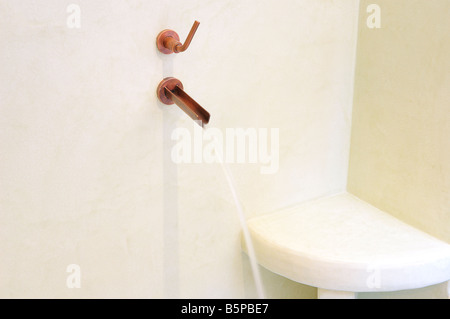 Moroccan plaster walls technique called tadelakt Stock Photo - Alamy