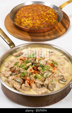 Veal Zurich style with rosti potatoes Switzerland Food Stock Photo - Alamy