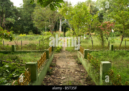 The Botanical Gardens in Pondicherry India Stock Photo - Alamy