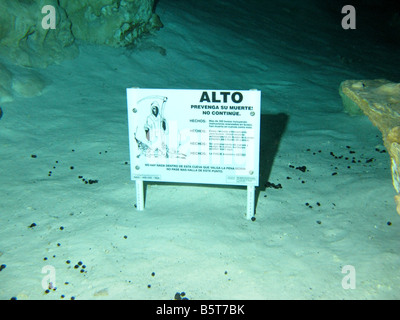 underwater cave diving warning sign "stop" danger Stock Photo - Alamy