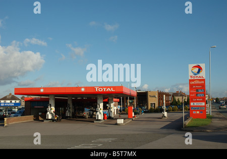 Total Petrol Station Stock Photo: 32412312 - Alamy