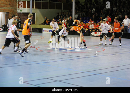 Face-off at a floorball game in Nyköping between ONYX and Finspång ...